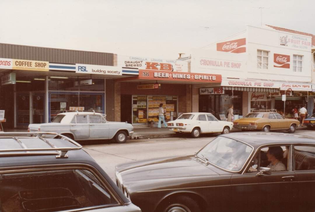 Building Time - Australian Mutuals Archives